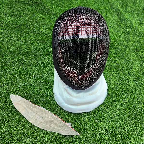 Fencing mask with removable conductive bib
