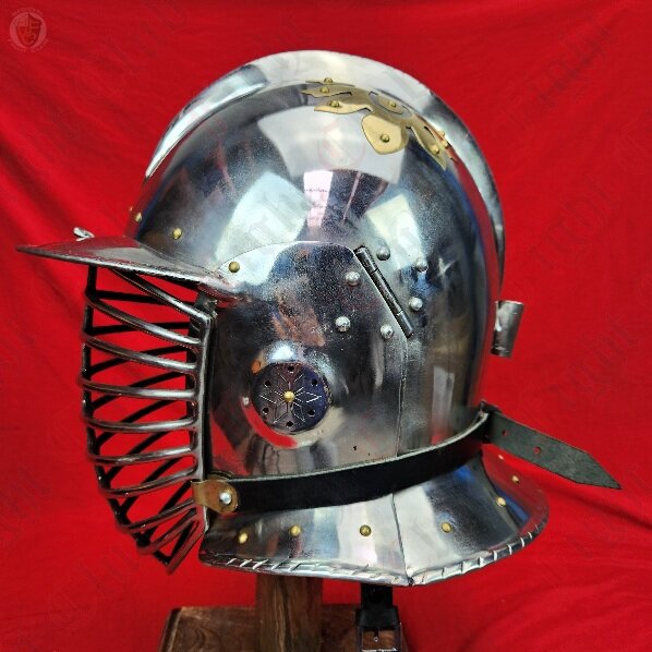 SCA Burgonet Closed Battle helm