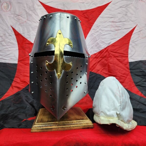 Templar Crusader Great Helm