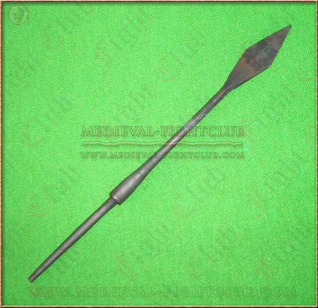 Weapons :: Archery :: Arrowheads :: Saxon tanged warhead diamond shaped ...